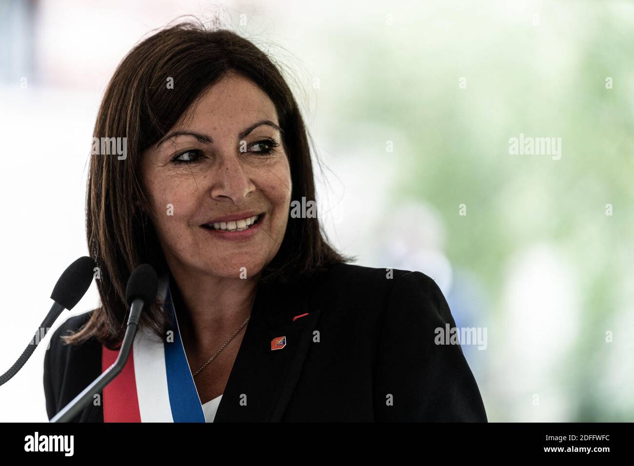 Anne Hidalgo, Mayor of Paris, unveils the new name of the alley Colonel ...