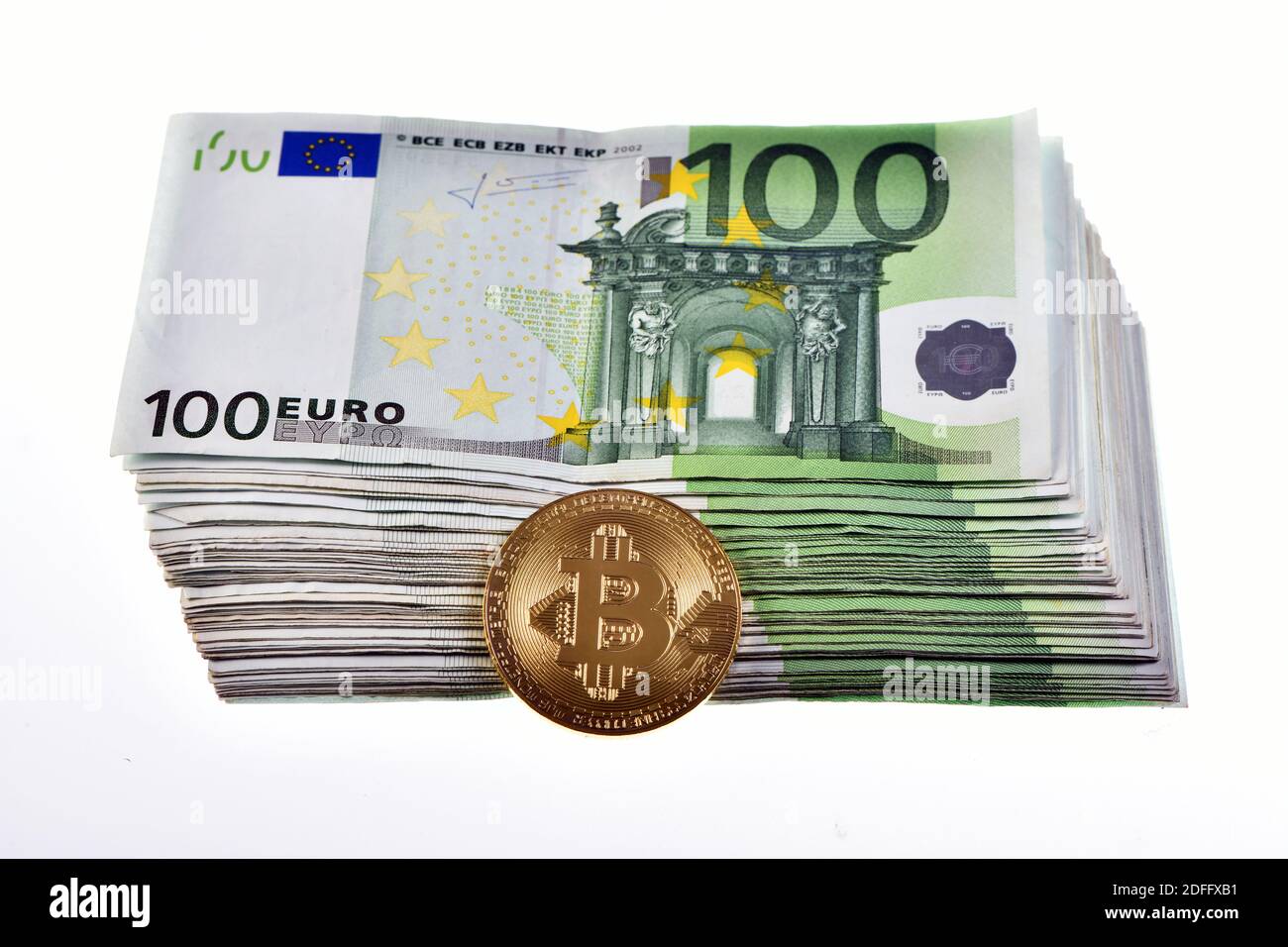 a pile of 10,000 euros in one hundred 100 euro banknotes and one ...