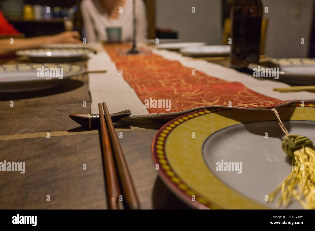 Traditional chinese dining table hi-res stock photography and images ...