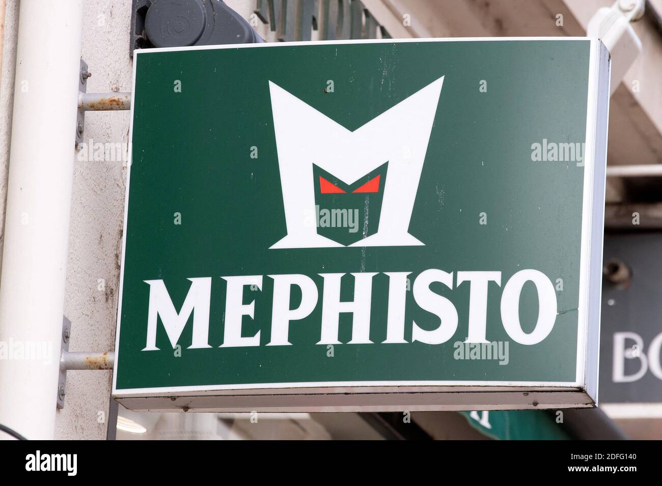 Logo mephisto hi-res stock photography and images - Alamy