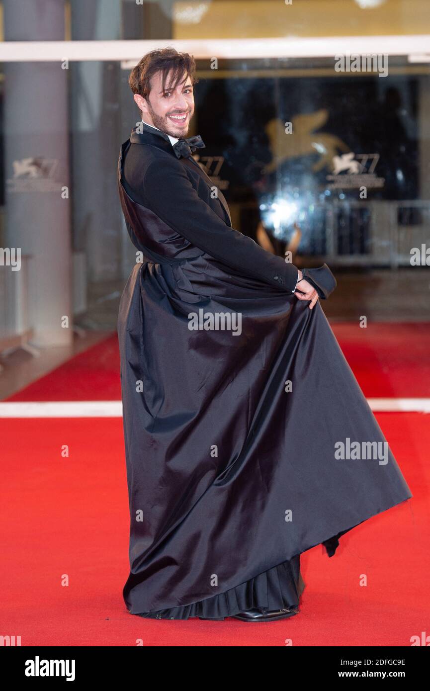 Osvaldo Supino attending the Le Sorelle Macaluso Premiere as part of ...