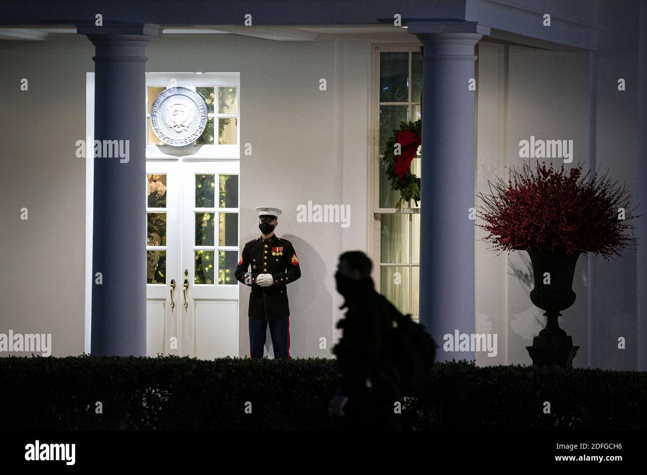 West wing entrance white house hi-res stock photography and images - Alamy
