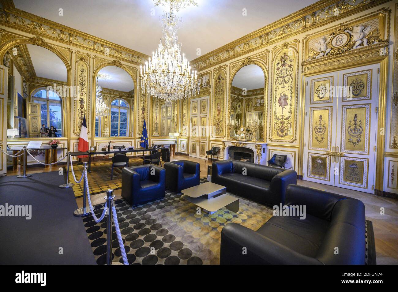 Salon dore hi-res stock photography and images - Alamy