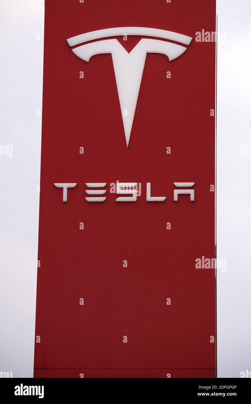 A shop sign of TESLA, on September 19, 2020 in Luxembourg City ...