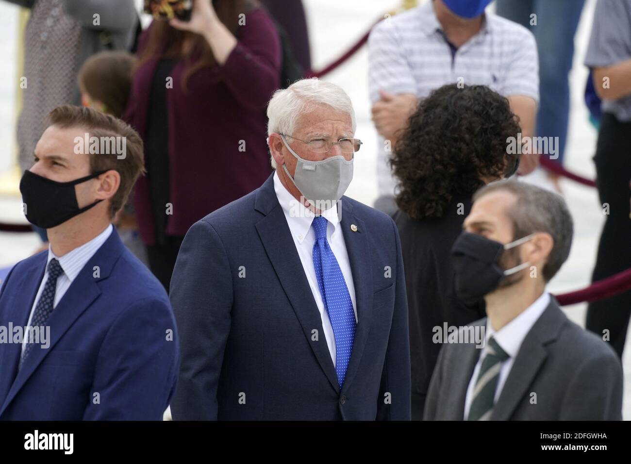 Sen. Roger Wicker, R-Miss., center, pays respects as Justice Ruth Bader ...