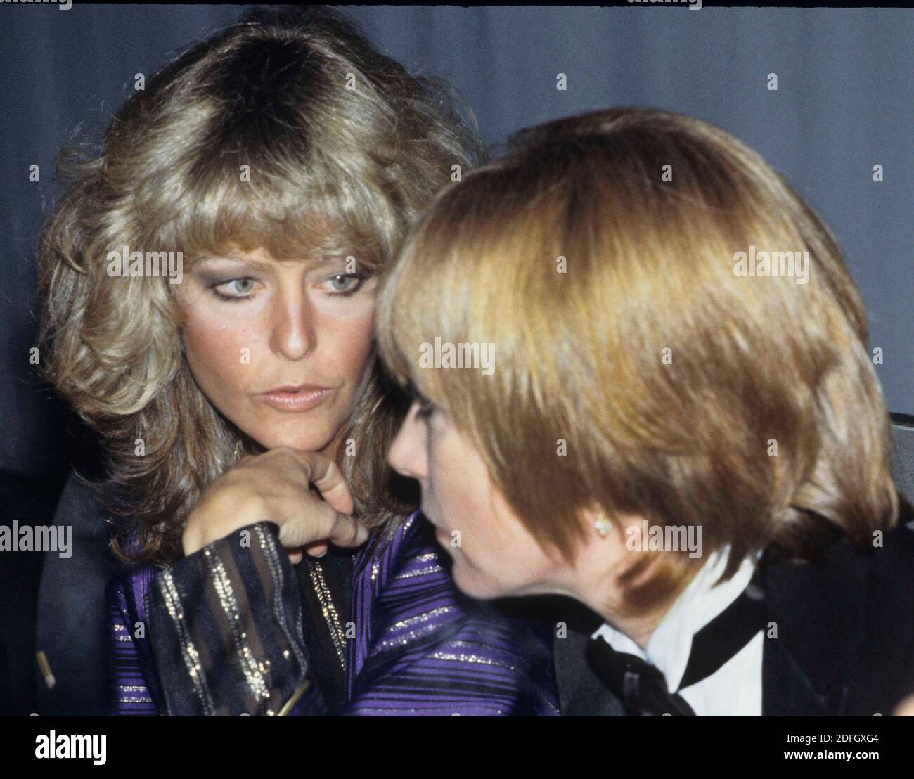 New York, NY 1977 FILE PHOTO Farrah Fawcett, Shirley MaClaine Photo by ... New York, NY 1977 FILE PHOTO Farrah Fawcett, Shirley MaClaine Photo by ...