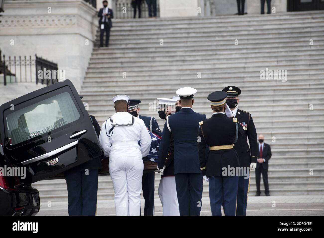 The flag-draped casket carrying Supreme Court Justice Ruth Bader ...