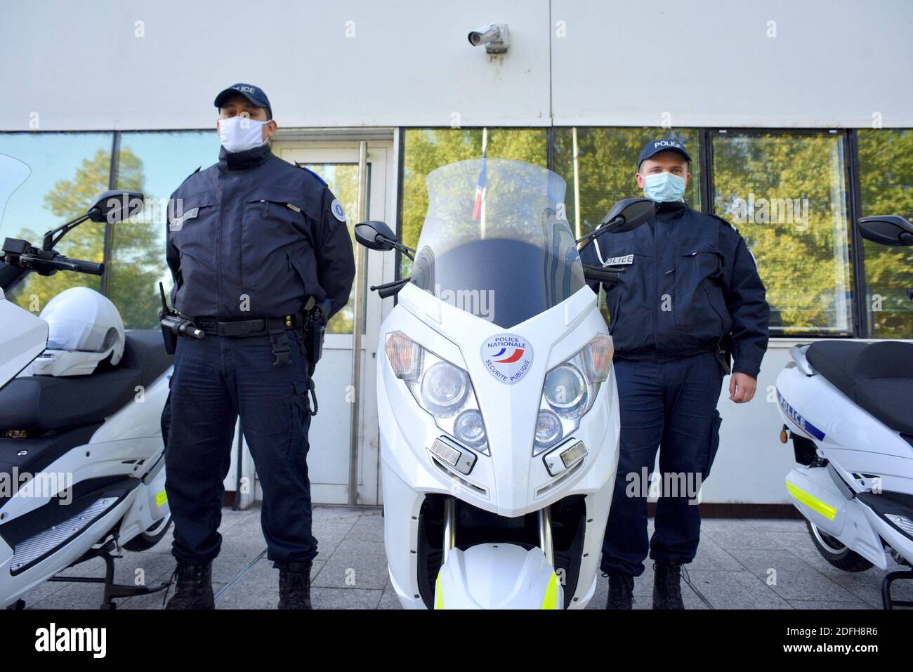 Ceremony for the delivery of 5 fully electric scooters at the police ...