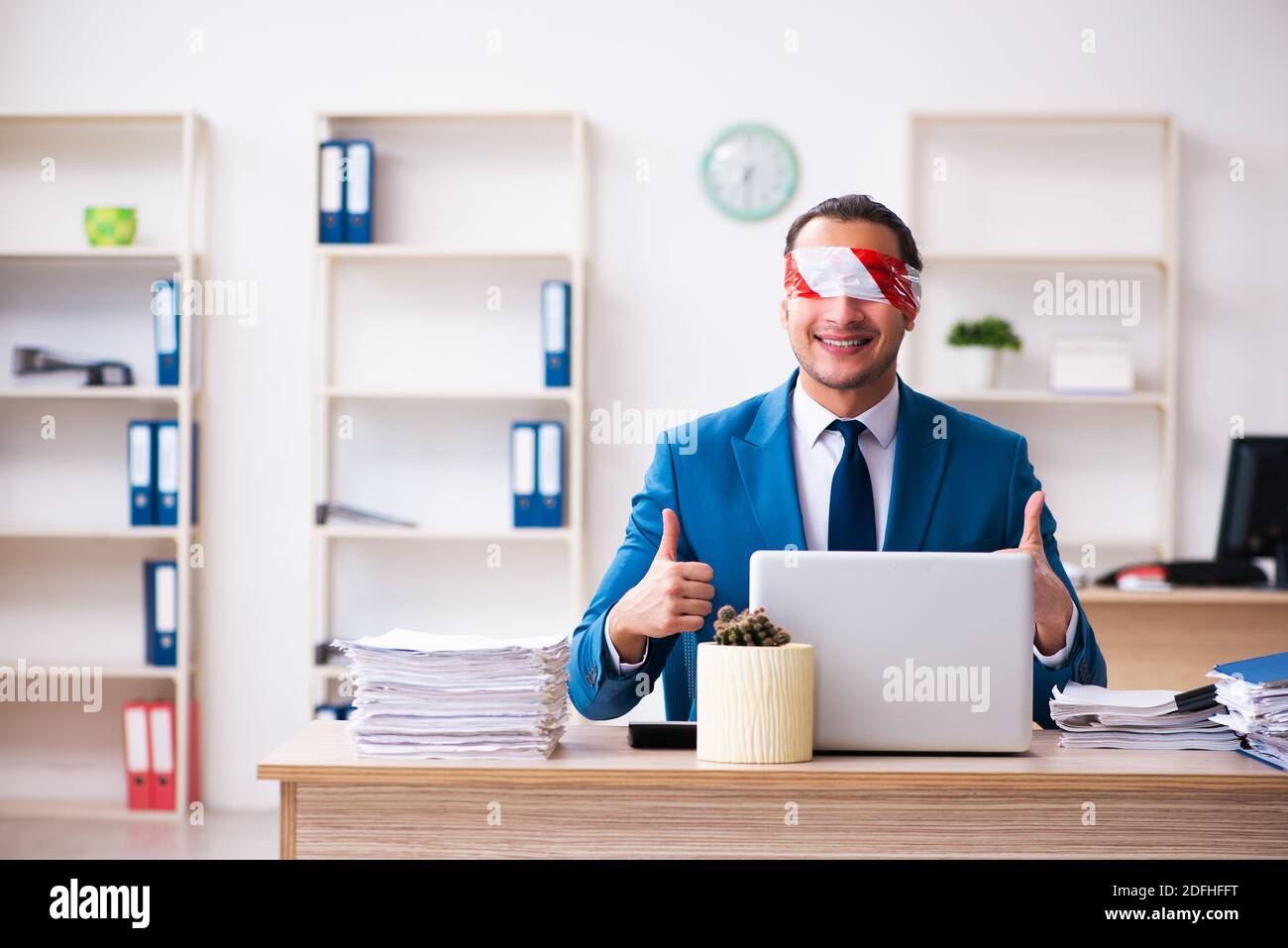 Giving blindfolded hi-res stock photography and images - Alamy