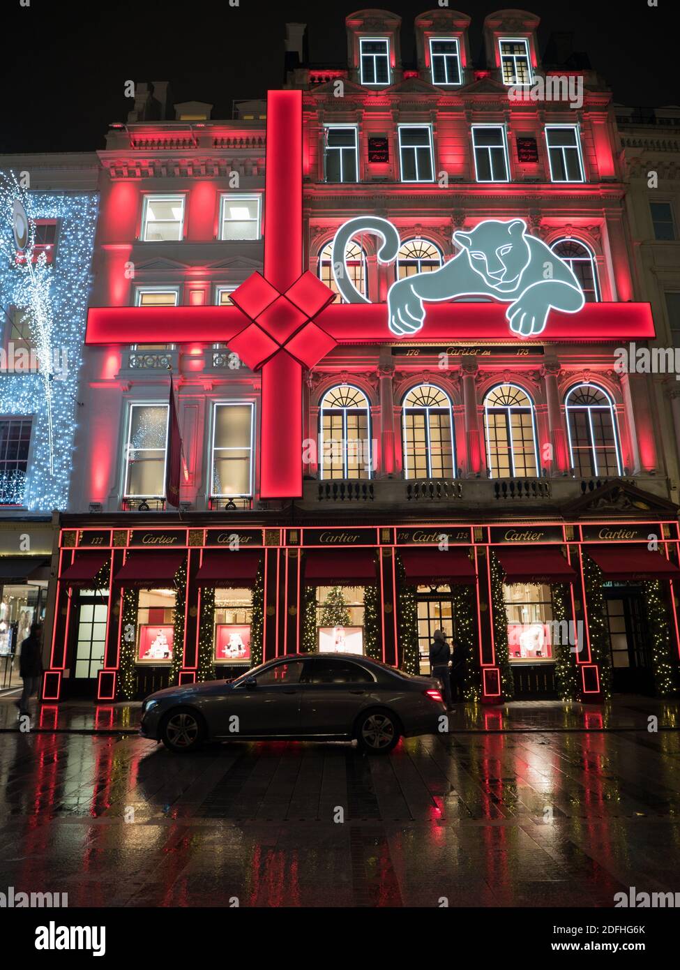 Cartier facade hi-res stock photography and images - Alamy
