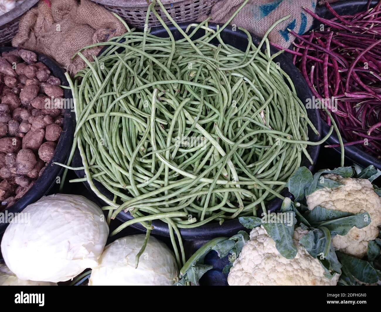Indian vegetable shop hi-res stock photography and images - Alamy