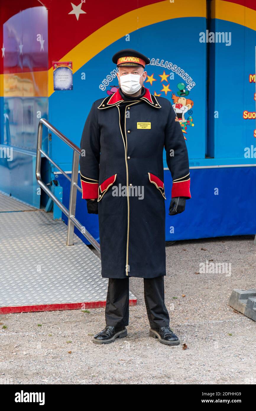 Security guard hi-res stock photography and images - Alamy