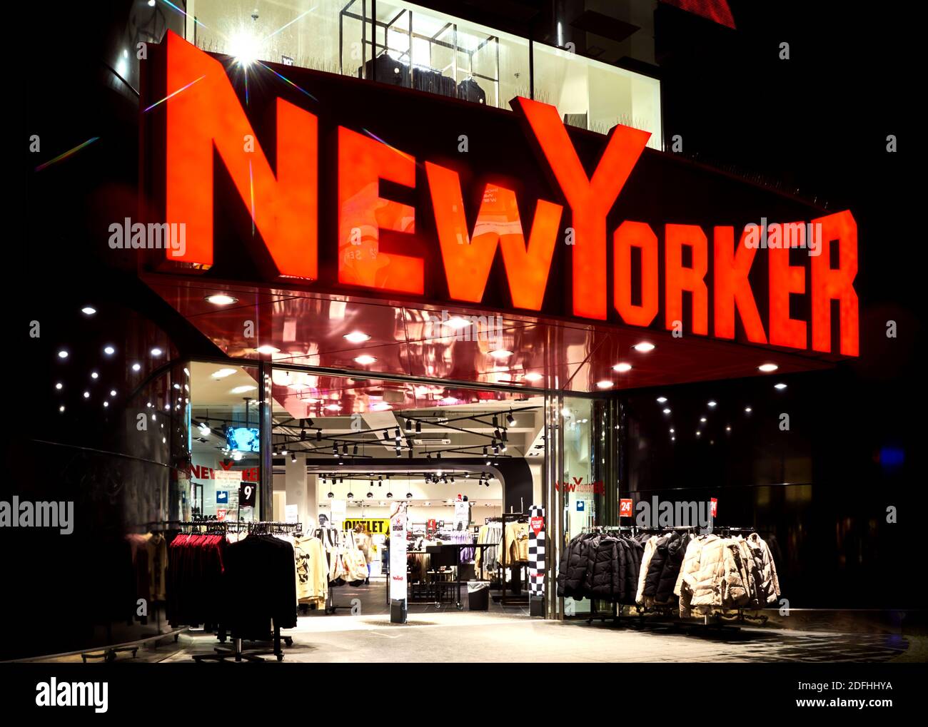 Logo german department store chain hi-res stock photography and images ...