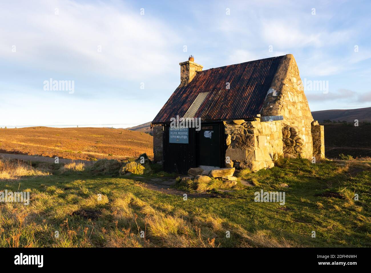 Bothies hi-res stock photography and images - Alamy