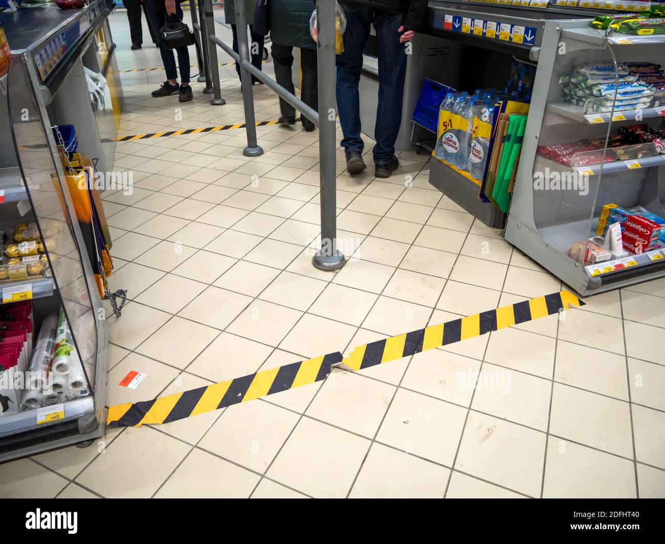 Checkout area hi-res stock photography and images - Alamy