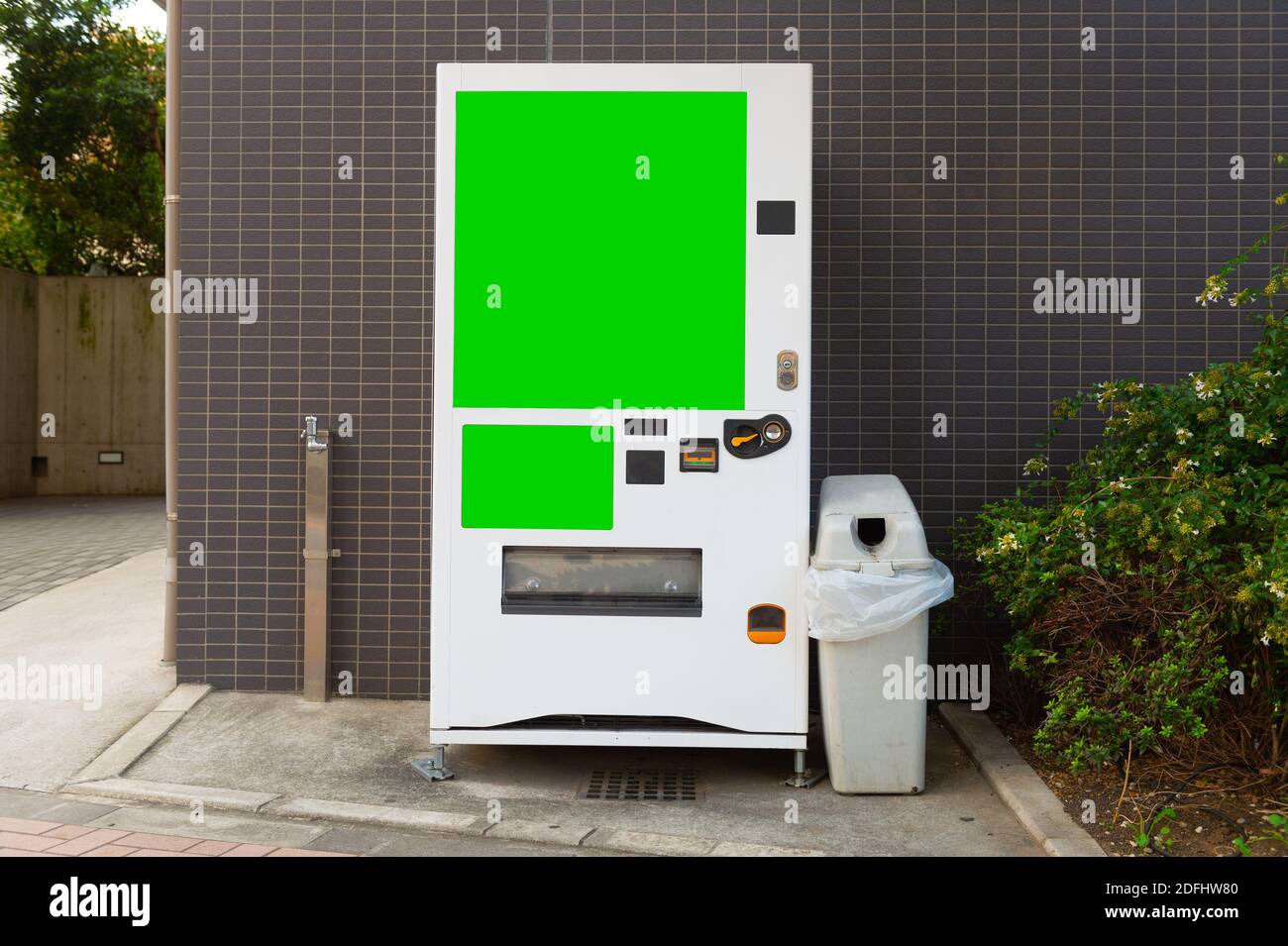 Empty white shelves of standard office vending machine Stock Photo - Alamy
