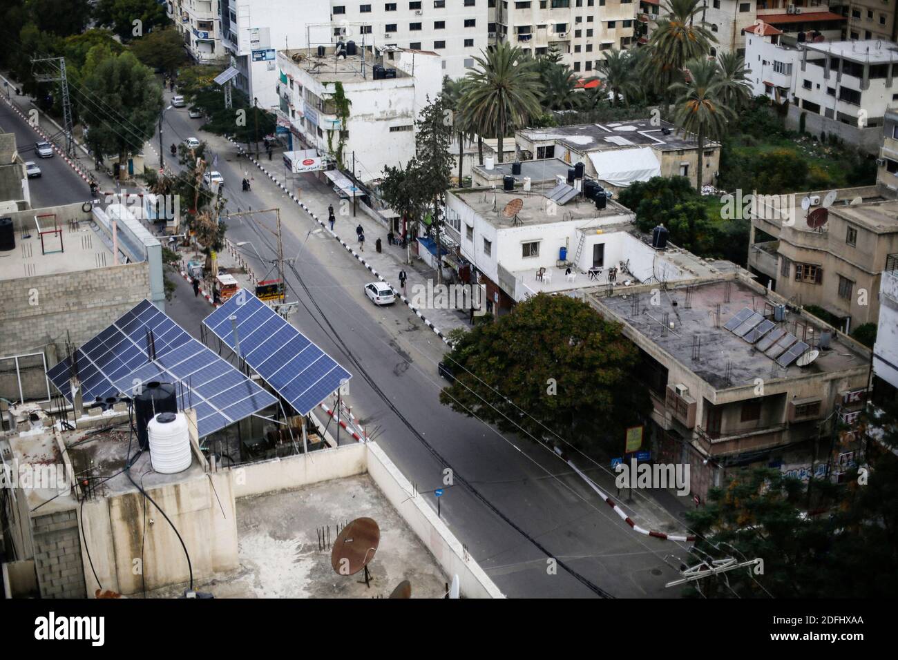 General view of less crowded Streets in Gaza City Stock Photo - Alamy