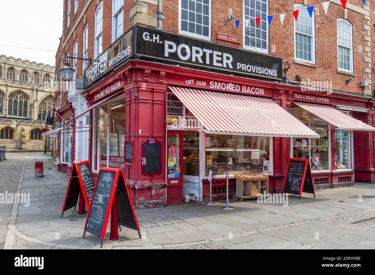 GH Porter Provisions store on Bridge Street in Newark-on-Trent ...