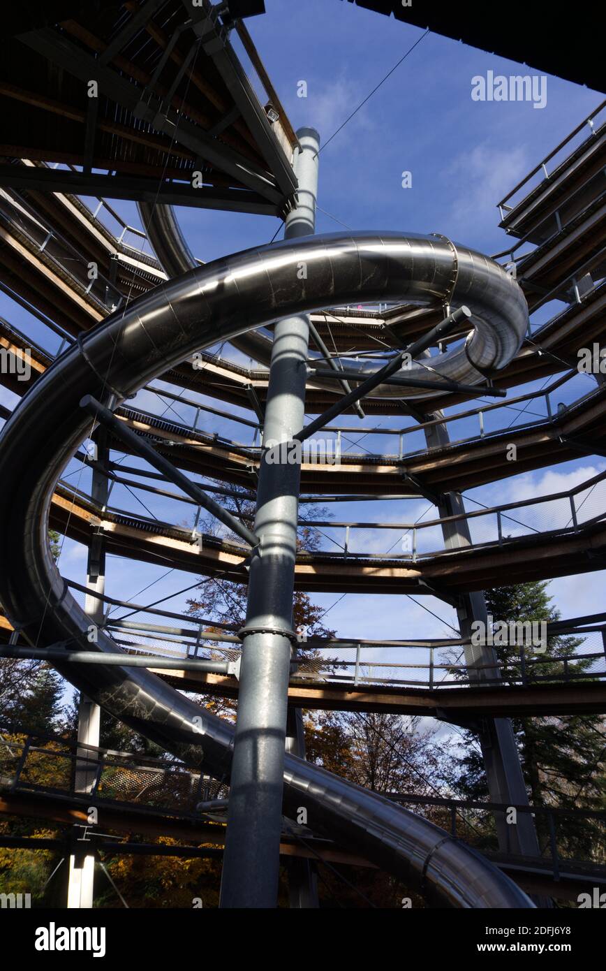 Wood tower observation construction hi-res stock photography and images ...