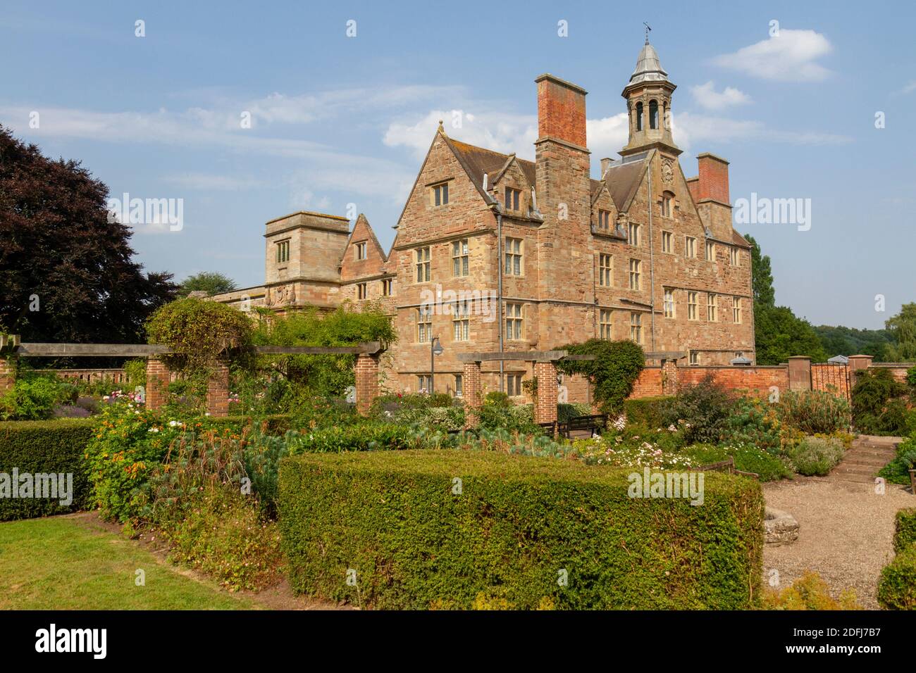 Rufford Abbey mansion & ruins, Rufford Abbey Country Park ...