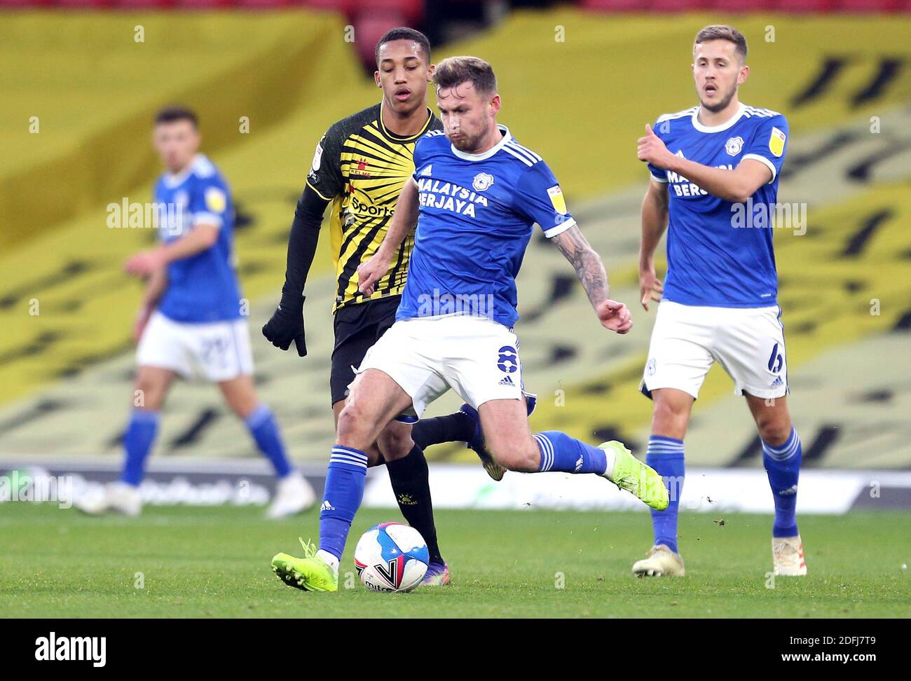 Cardiff City's Joe Ralls (centre) in action during the Sky Bet ...