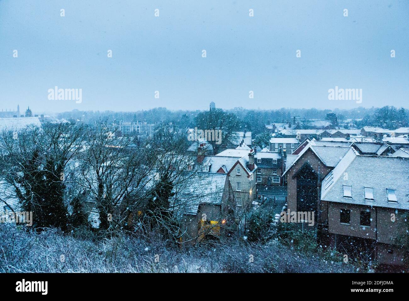 Castle moind hi-res stock photography and images - Alamy