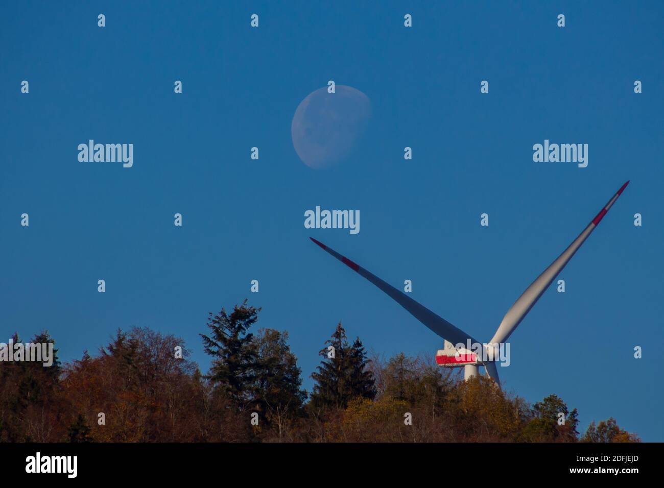 Moon and windmill hi-res stock photography and images - Alamy
