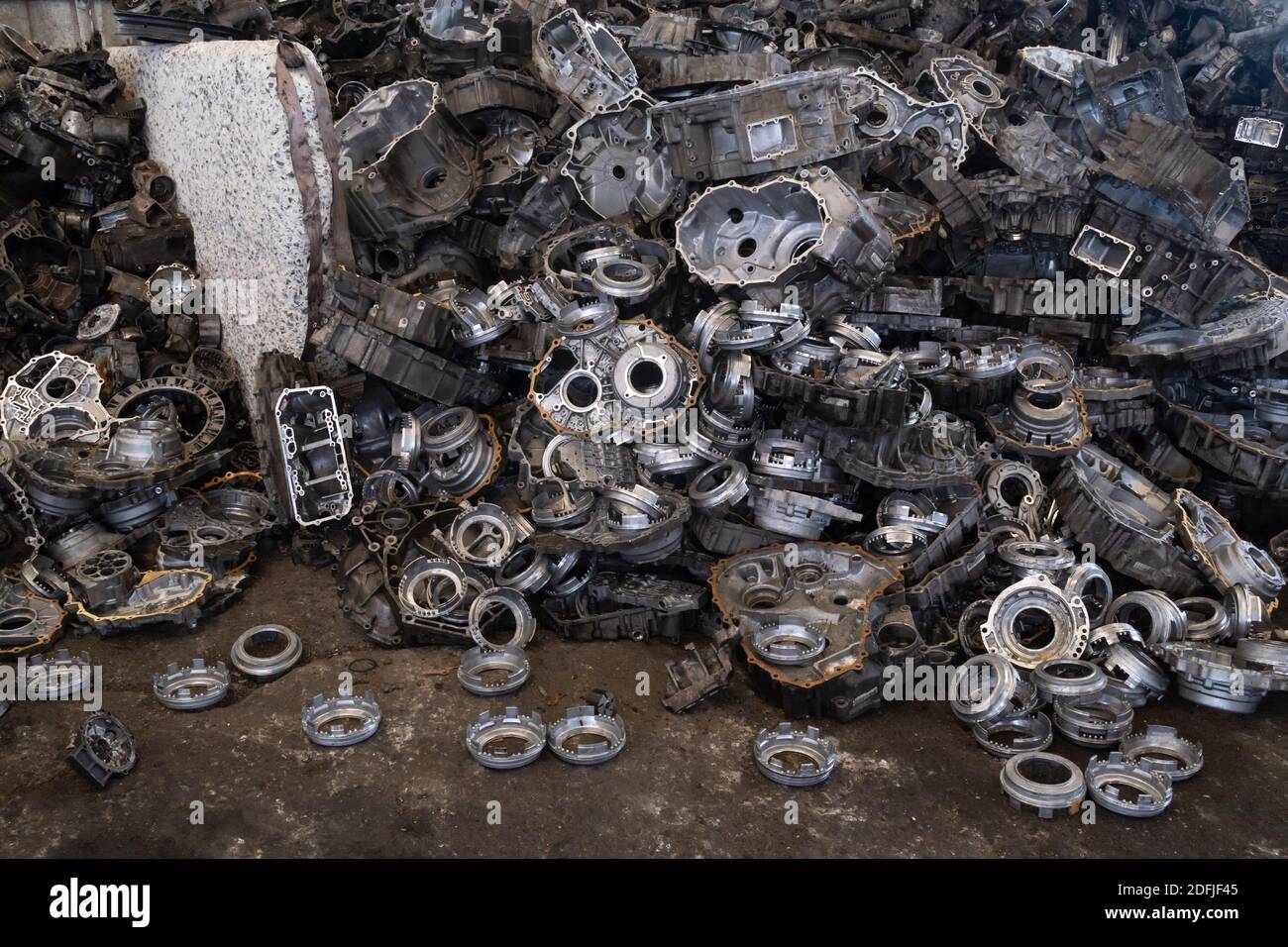 Aluminum engines, gearbox and transmission parts for recycling. Scrap ...