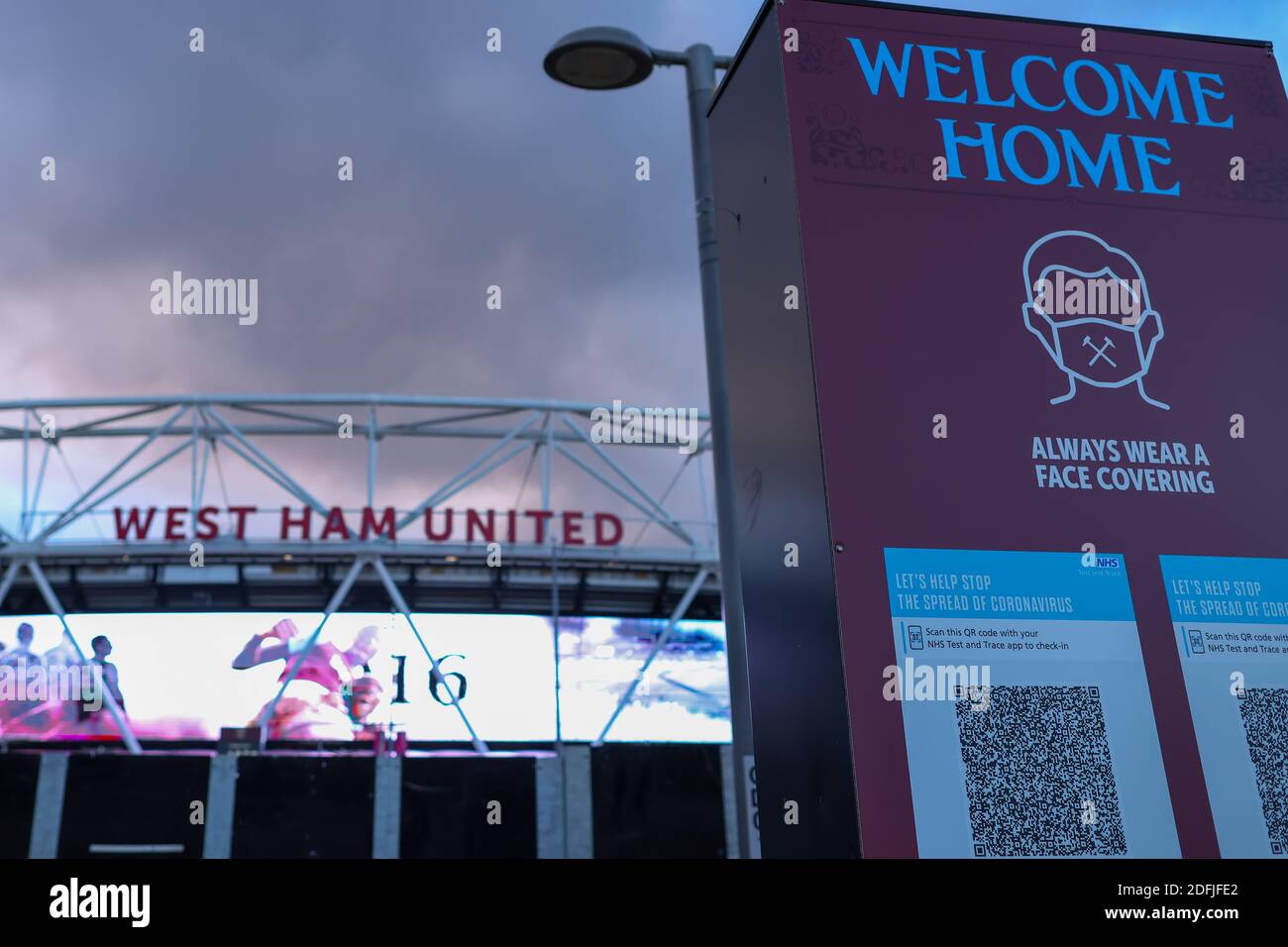 London Stadium, London, UK. 5th Dec, 2020. English Premier League ...