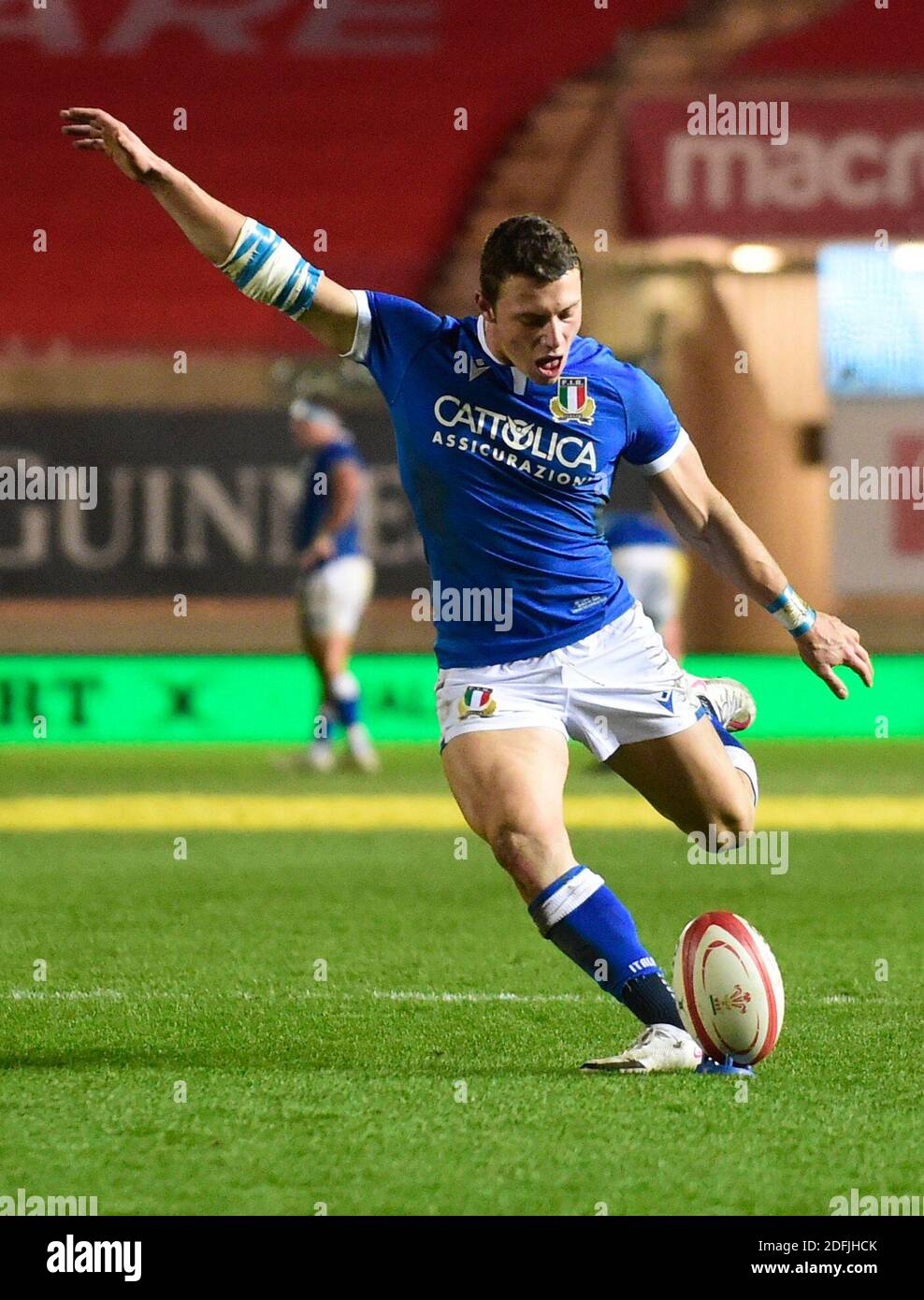 Paolo garbisi rugby hi-res stock photography and images - Alamy