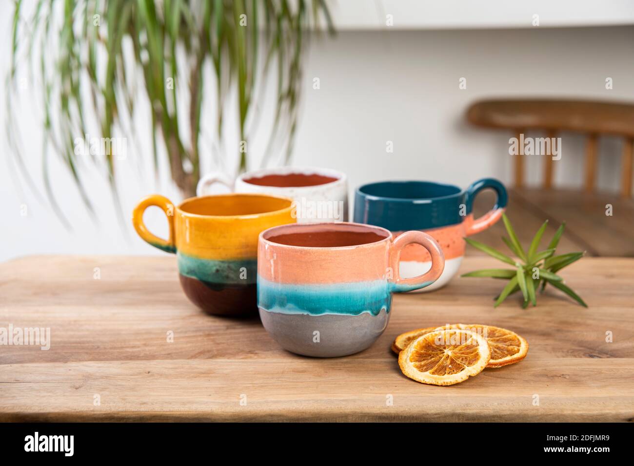 Hand made cups hi-res stock photography and images - Alamy