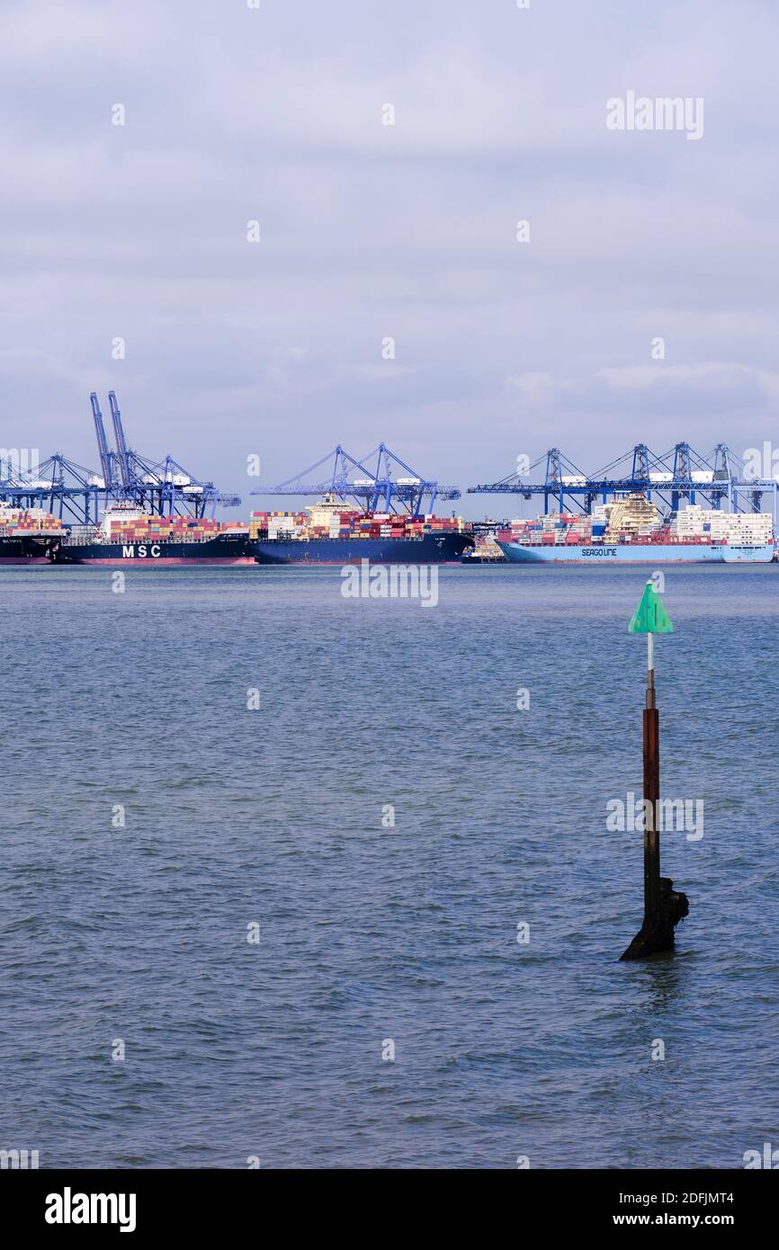 England Container Ship Cranes High Resolution Stock Photography and ...