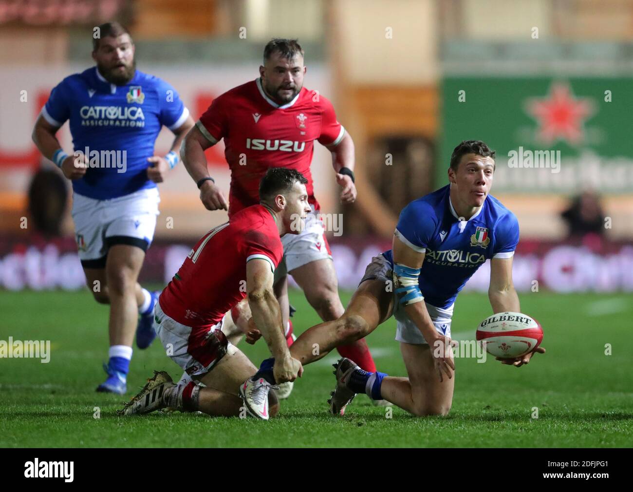 Paolo garbisi rugby hi-res stock photography and images - Alamy
