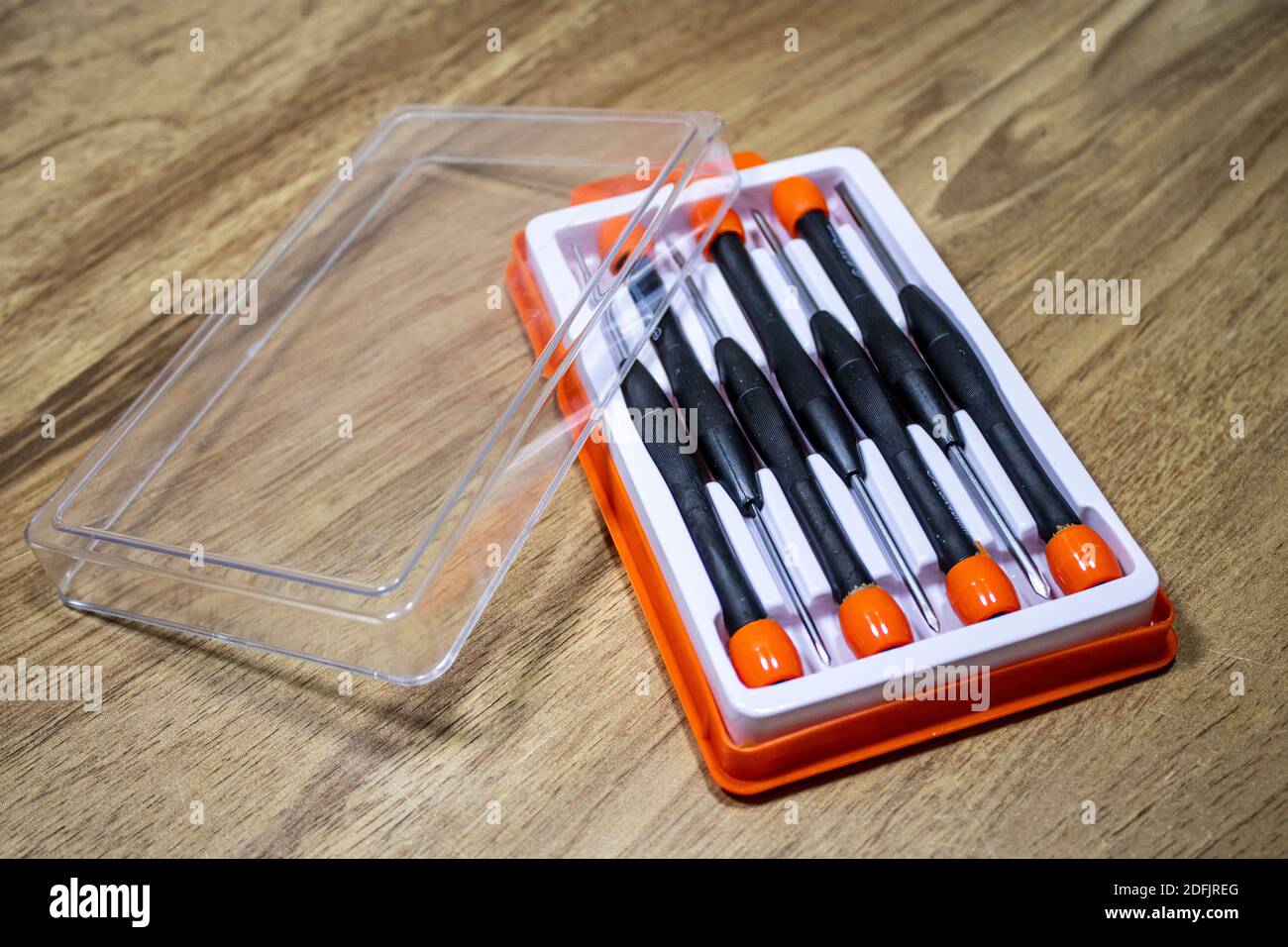 Nails screws screwdriver hi-res stock photography and images - Alamy