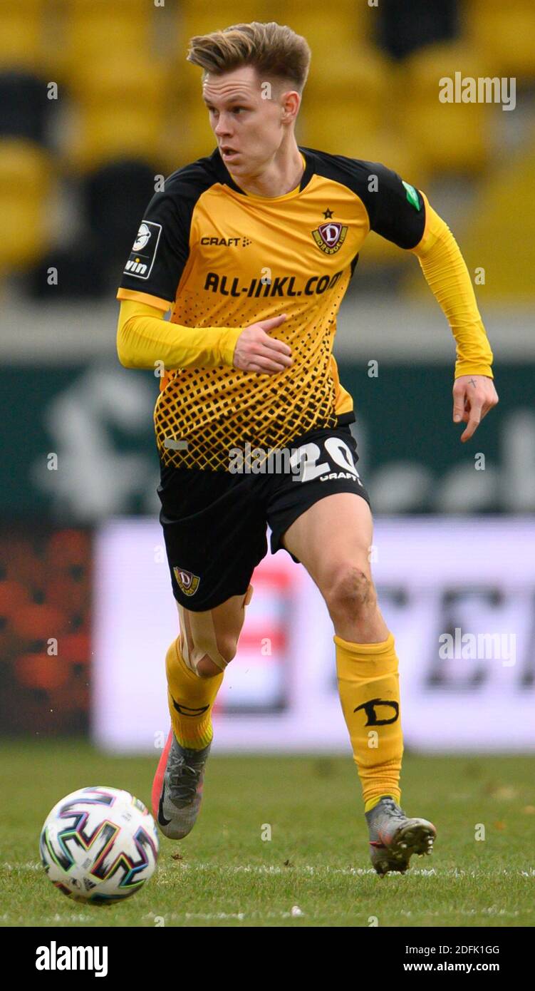 Dresden, Germany. 05th Dec, 2020. Football: 3rd division, SG Dynamo ...