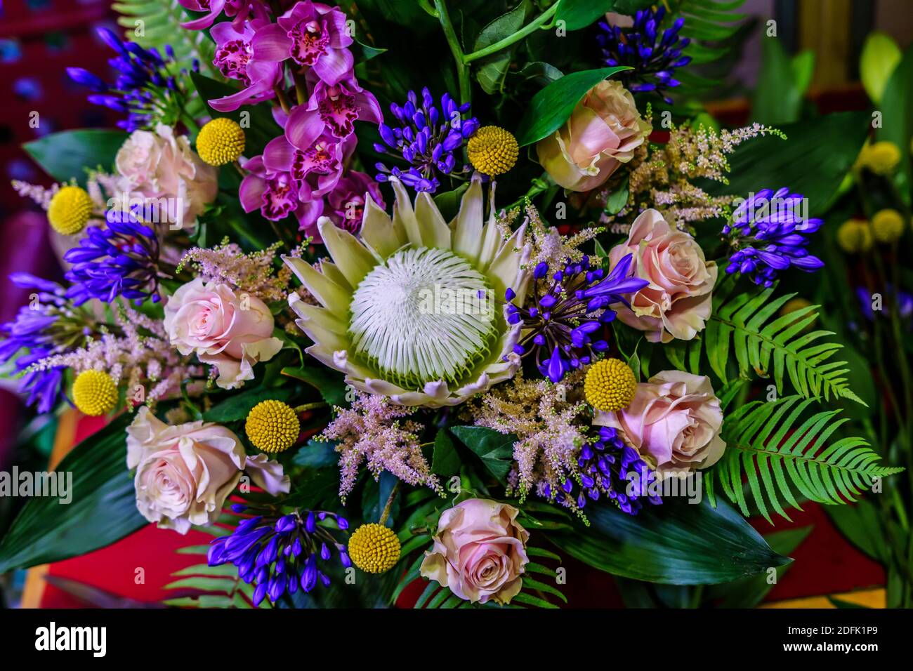 flower centre in a flower shop with roses Stock Photo - Alamy