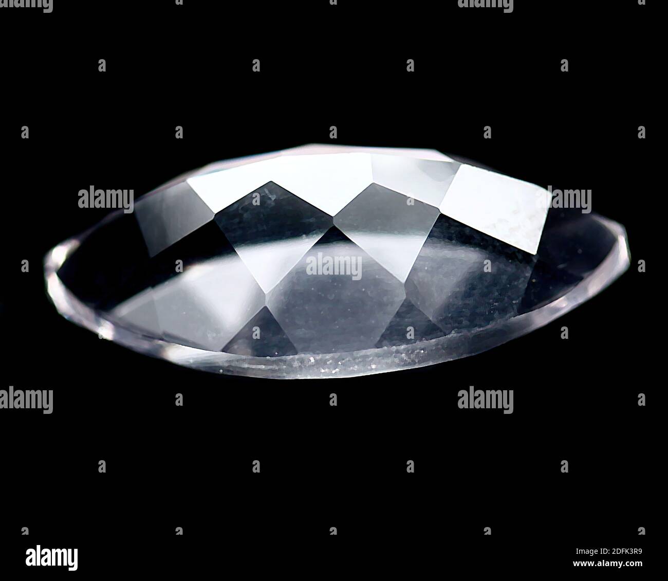 Amethyst tumbled stone hi-res stock photography and images - Alamy