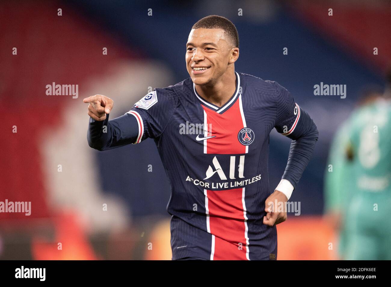 Mbappe goal paris hi-res stock photography and images - Alamy