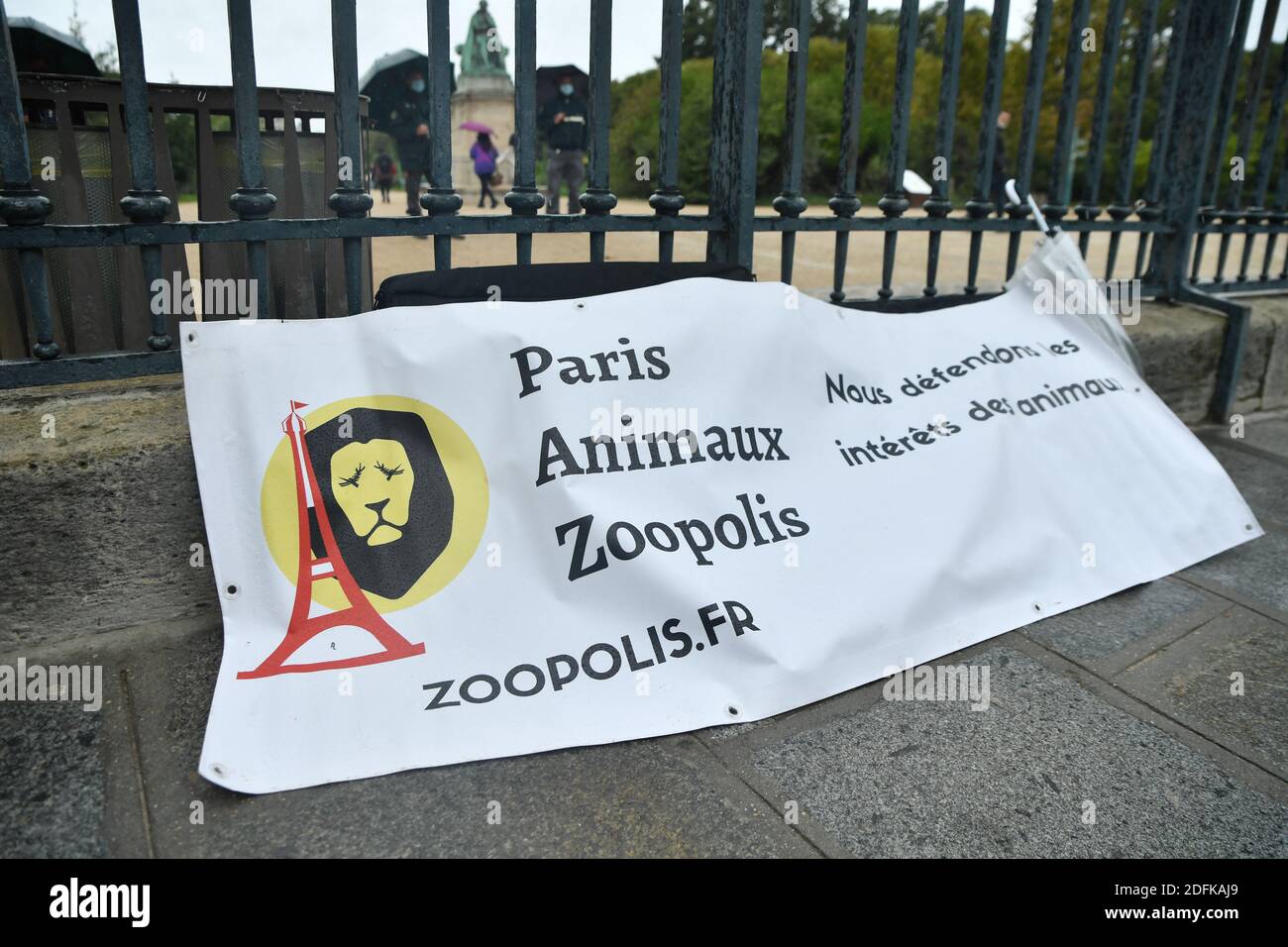 Zoo des animaux hi-res stock photography and images - Alamy