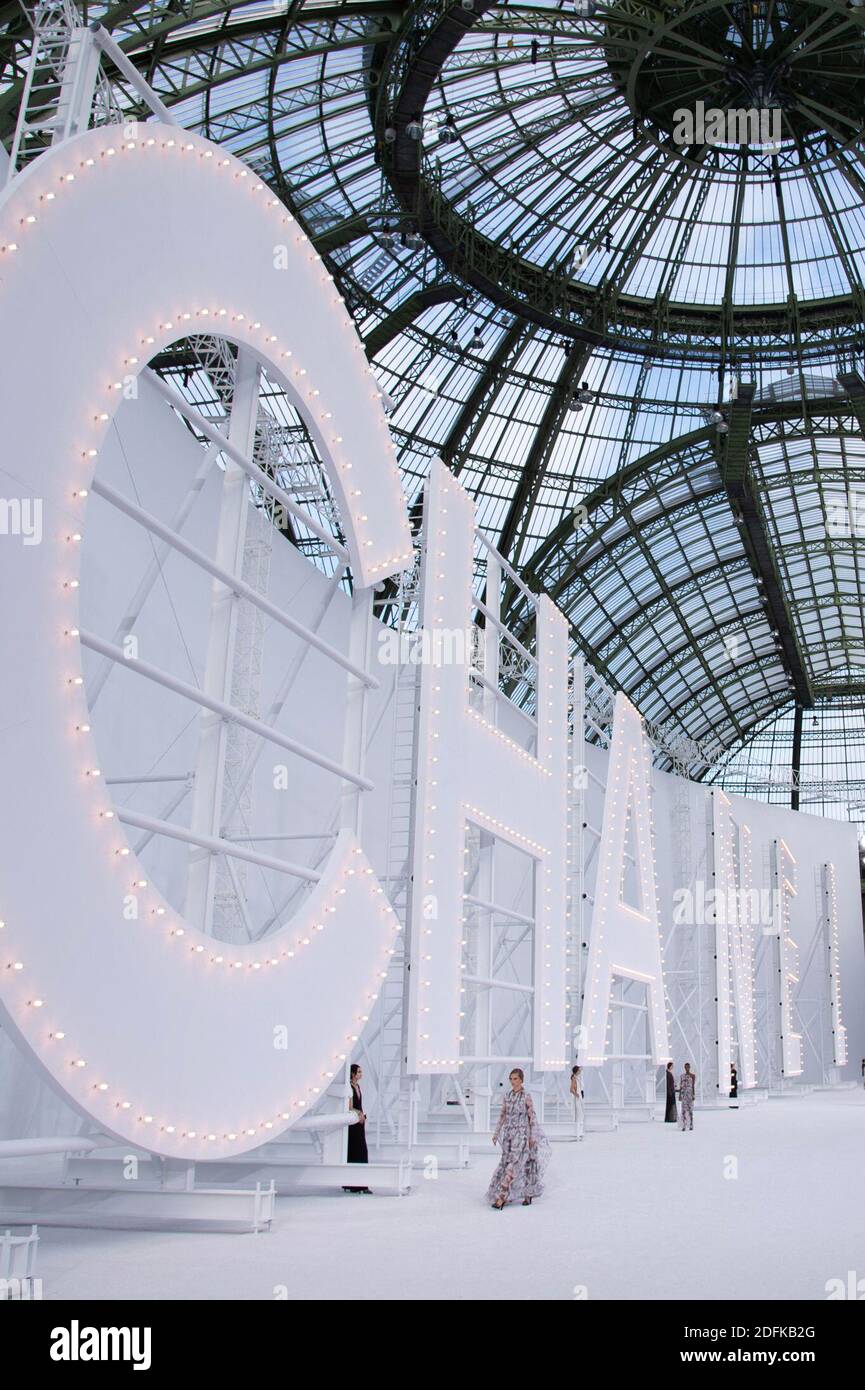 Models walk the runway during the Chanel Womenswear Spring/Summer 2021 ...