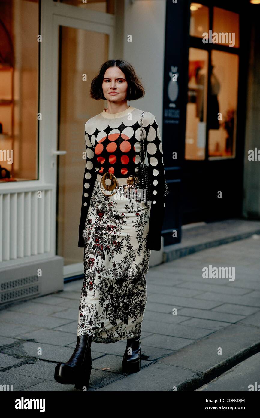 Street style, Marta Cygan arriving at Paco Rabanne Spring Summer 2021 ...