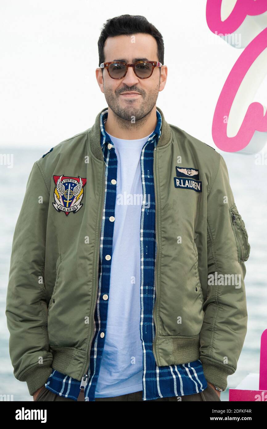 Jonathan Cohen attends La Flamme photocall during the 3rd Canneseries ...