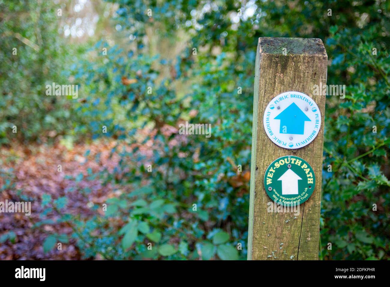 Right of way marker hi-res stock photography and images - Alamy