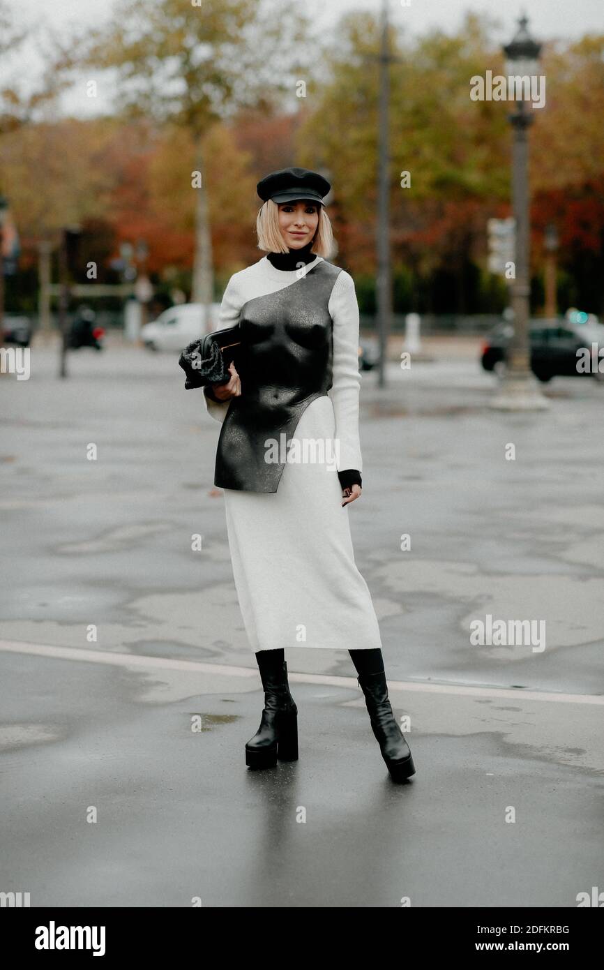 Street style, Deea Codrea arriving at Chanel Spring Summer 2021 show ...