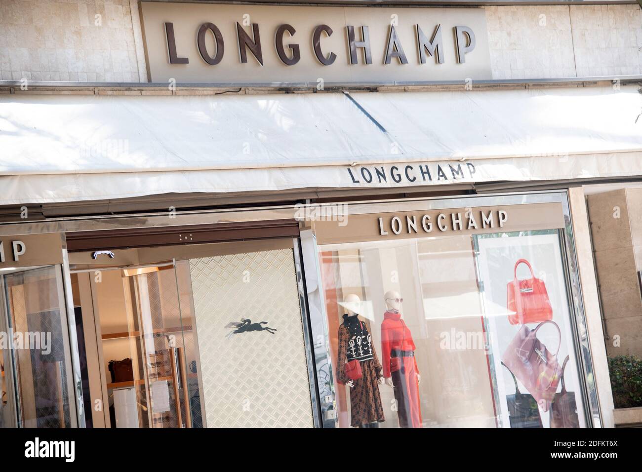 Longchamp marque hi-res stock photography and images - Alamy