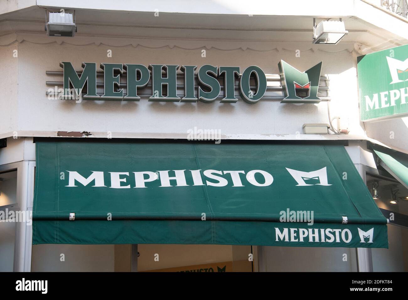 Logo mephisto hi-res stock photography and images - Alamy