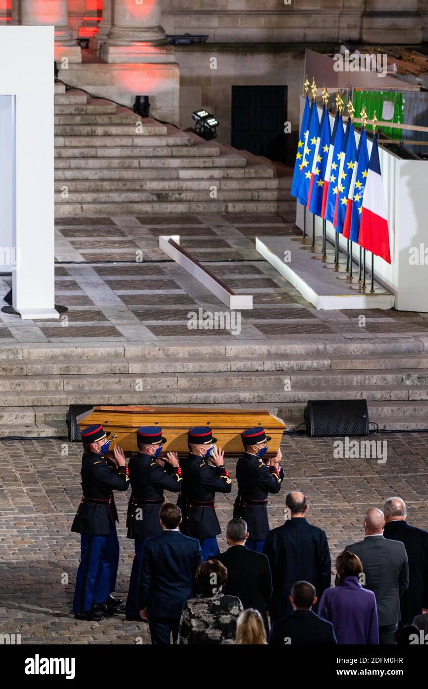 French Republican guards carry Samuel Paty's coffin inside Sorbonne ...