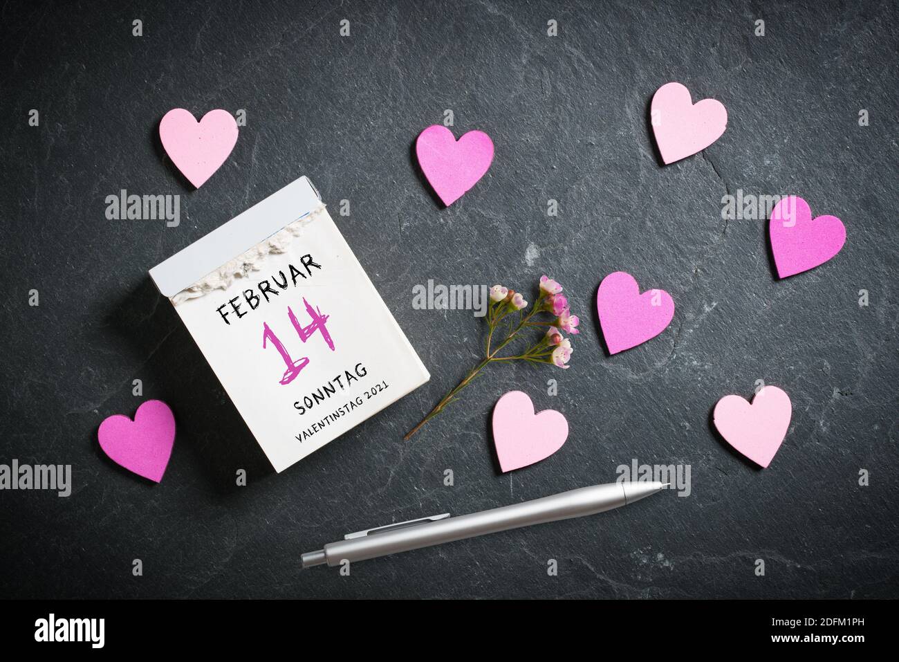 tear-off calendar with Valentine's Day 2021 in German and heart ...