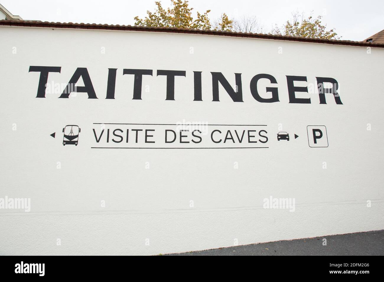 Taittinger Champagne Logo