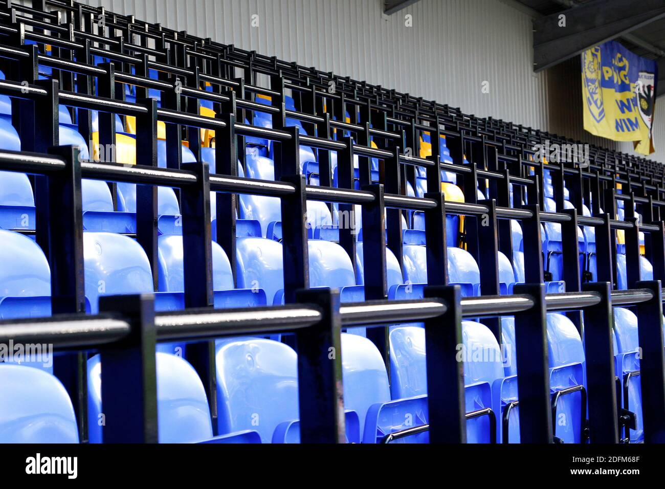Safe standing football stadium uk hi-res stock photography and images ...